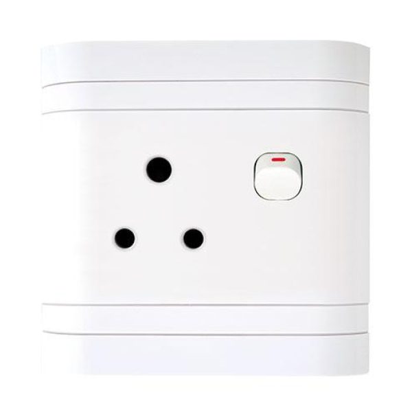 Lesco Single Three-Pin Wall Plug White H100xW100 - Pihas Technologies